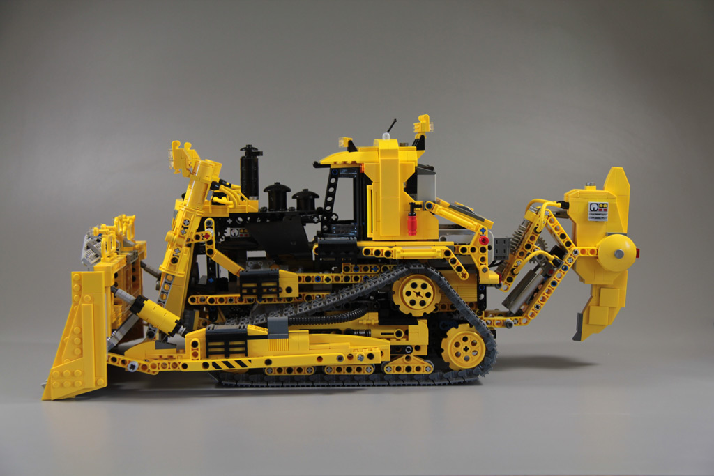 Lego Bulldozer 8275 Planierraupe – in vielen Details verfeinert ...