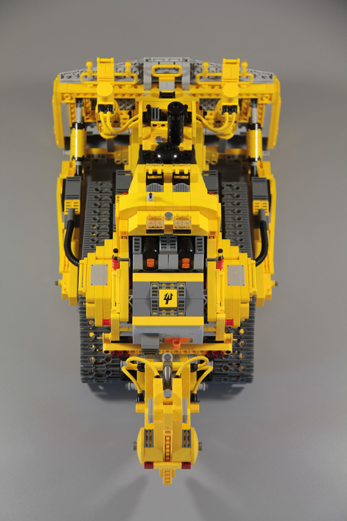Lego Bulldozer 8275 Planierraupe – in vielen Details verfeinert ...